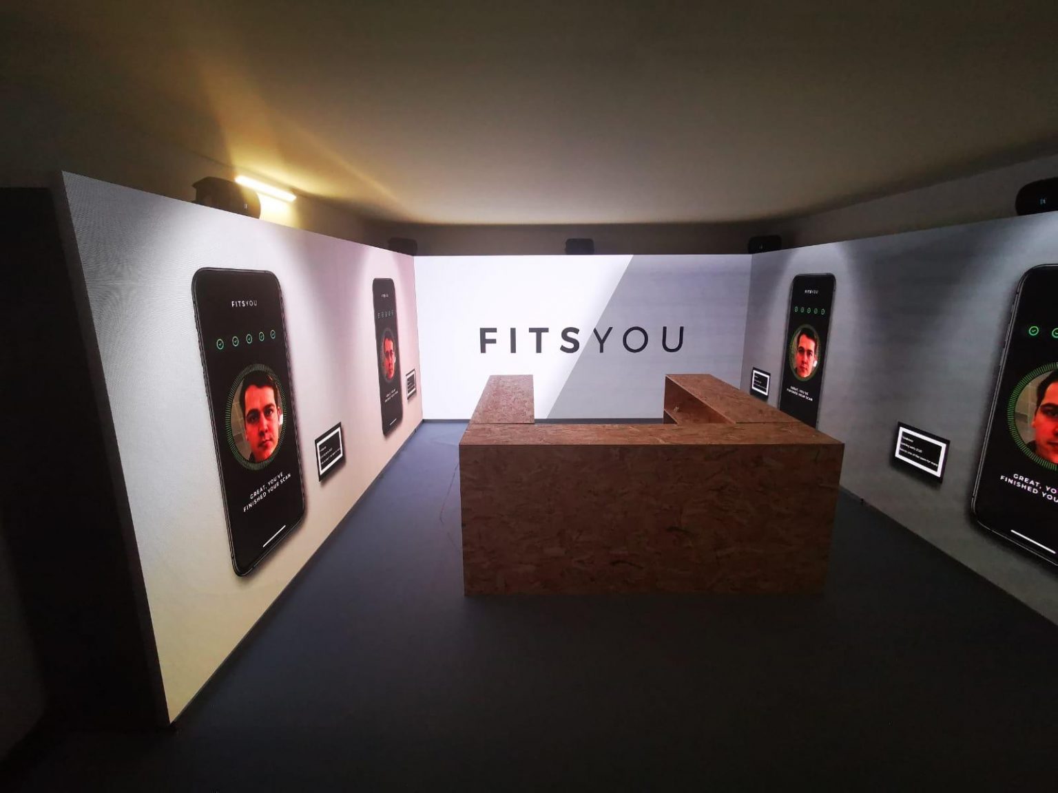 ALUVISION HI-LED 55 TILE HIRE | LED Screen Hire | Hey Pixel : Hey Pixel